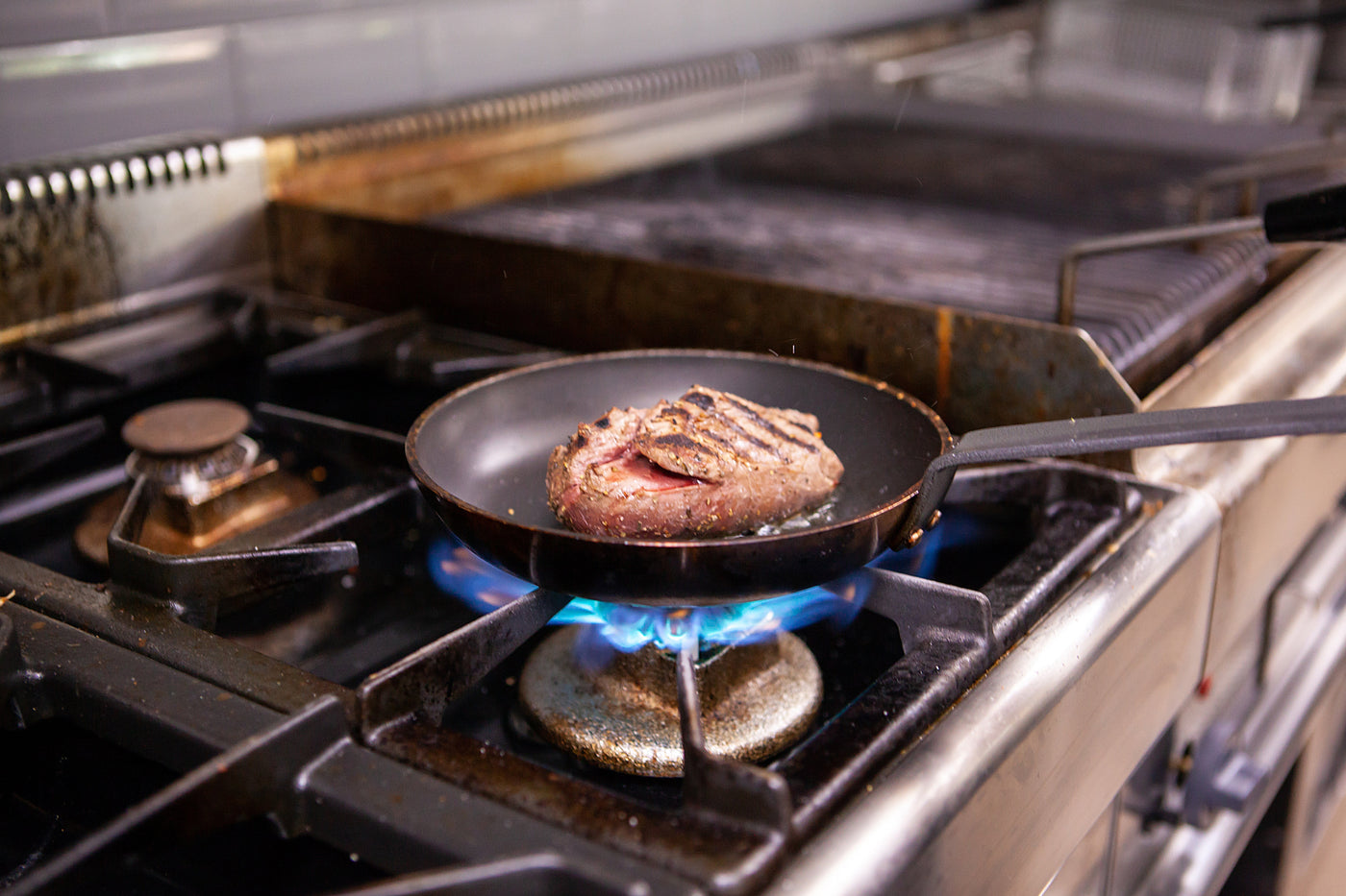 9 Easy Gas Range Cooking Tips for Home Chefs